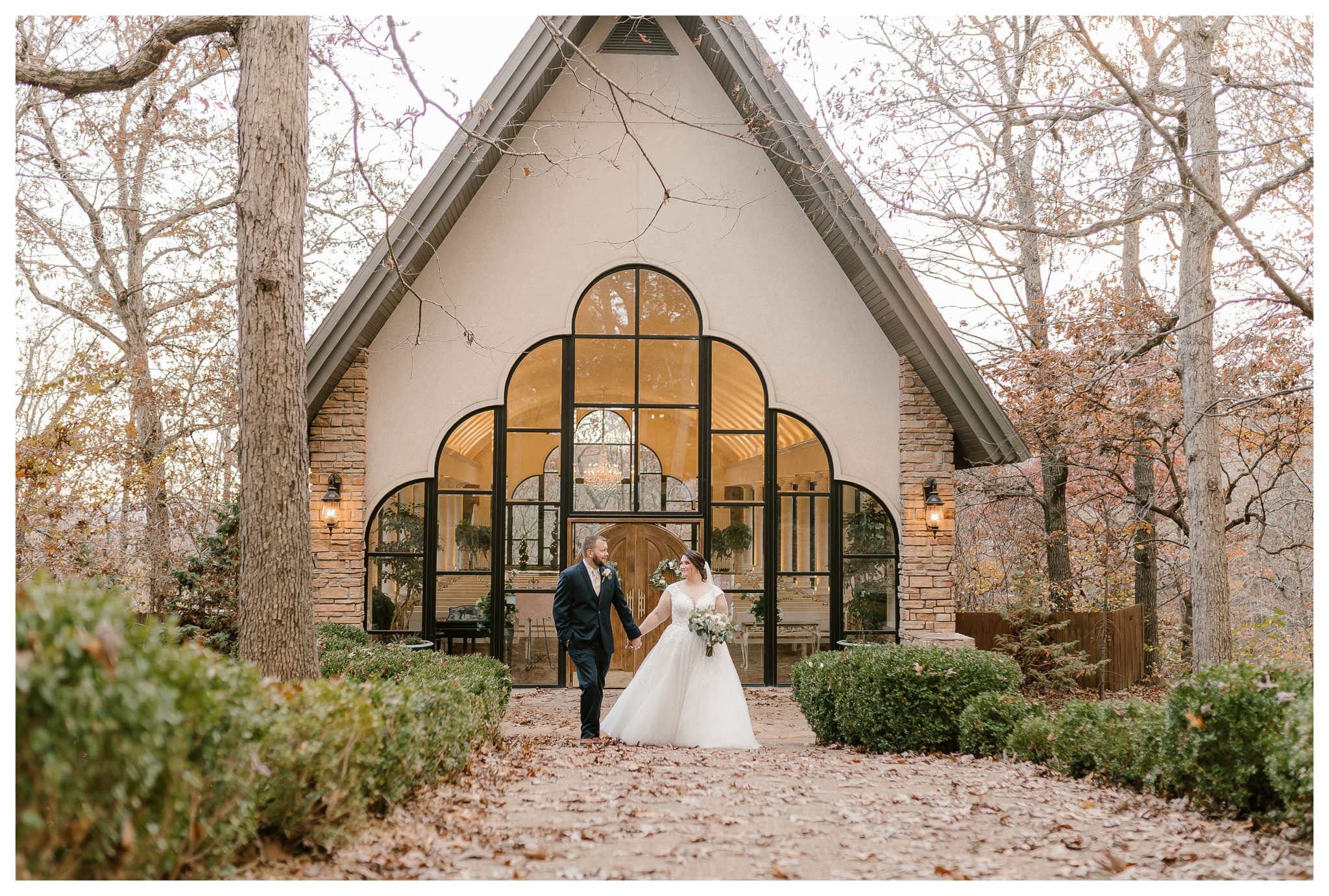 A Stonegate Glass Chapel Wedding {Mr. & Mrs. Wilson} | Taylor Howard ...