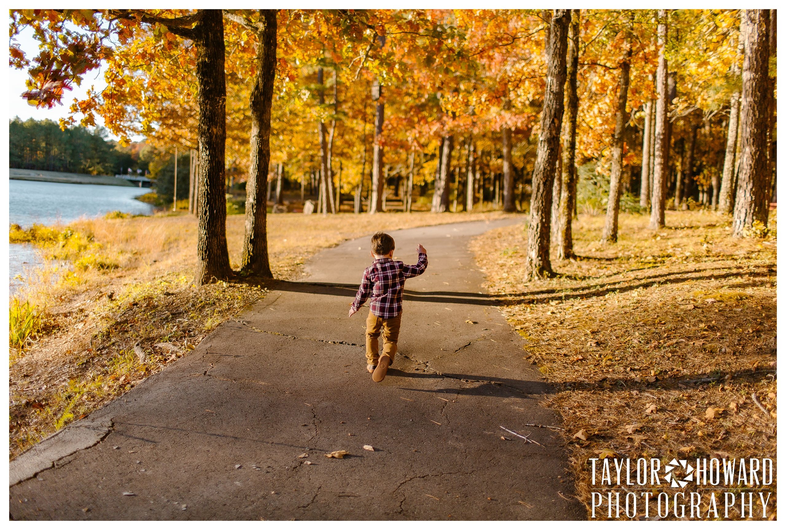 A Fall Mini Session | The Lutes Family | Taylor Howard Photography