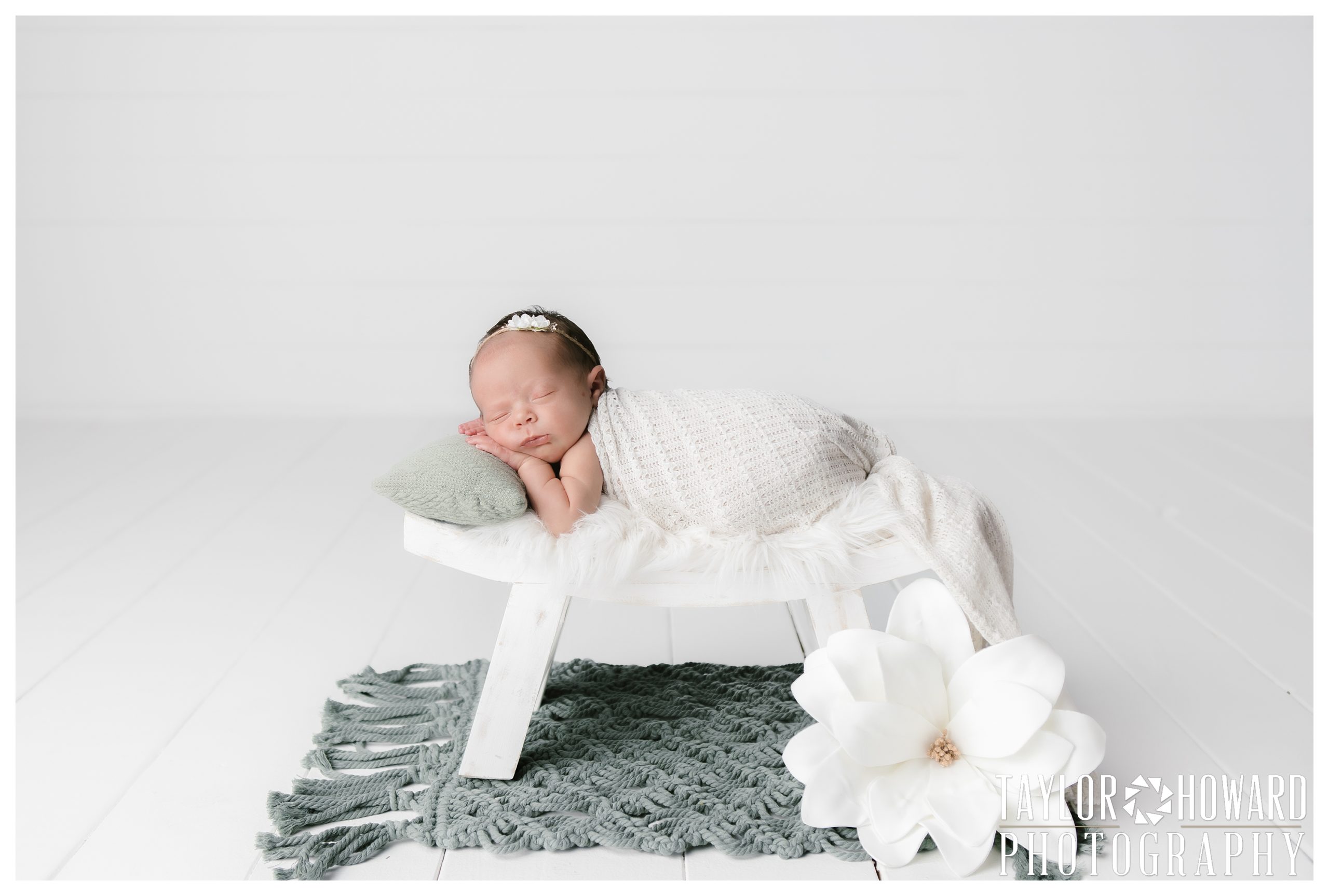 A Newborn Mini Session | Adaline | Taylor Howard Photography